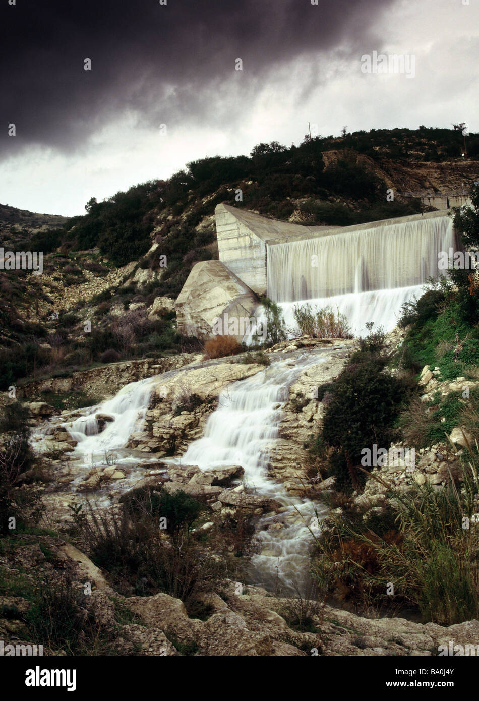Dams cyprus hi-res stock photography and images - Alamy