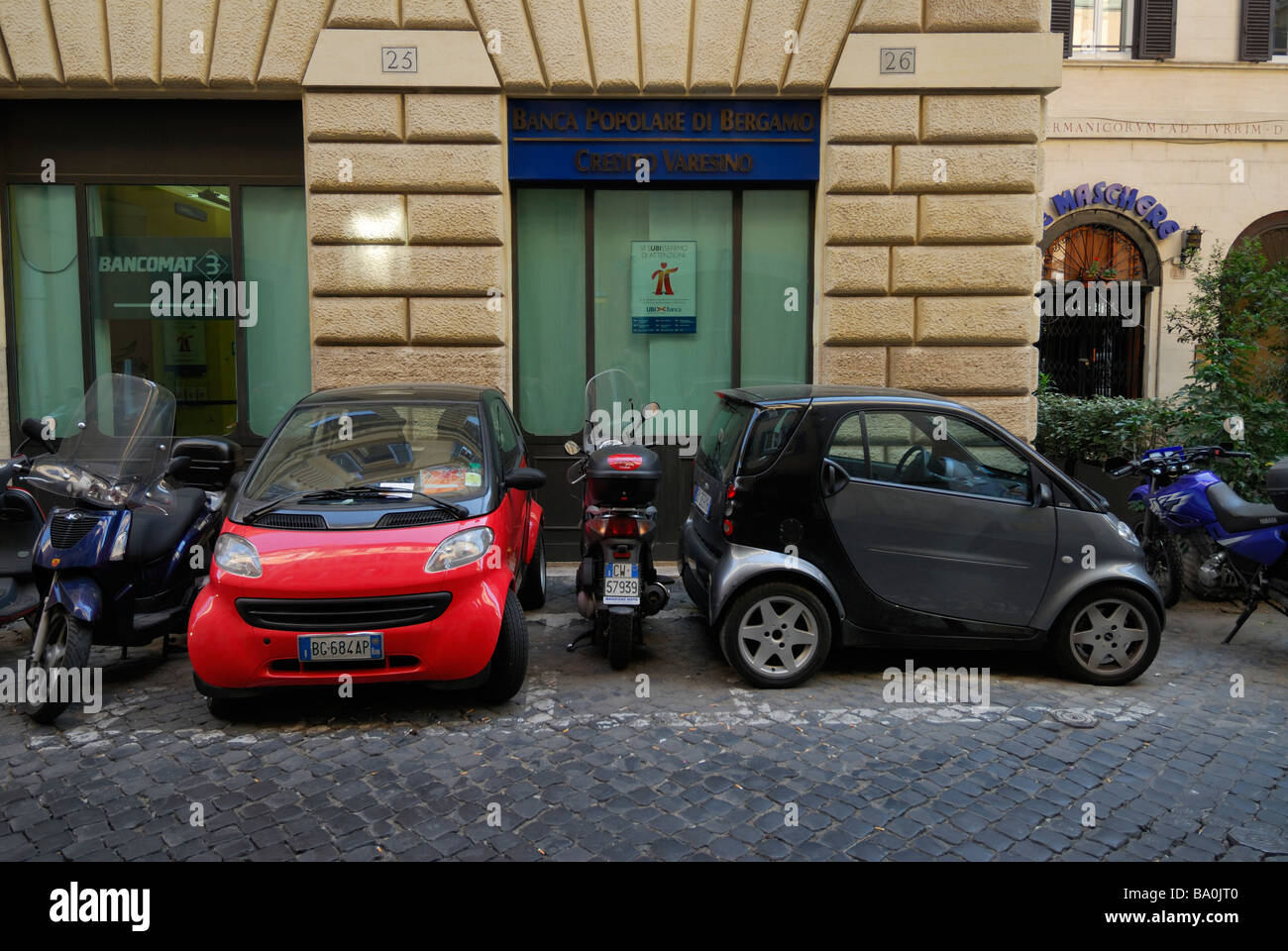 Smart car rome hi-res stock photography and images - Alamy