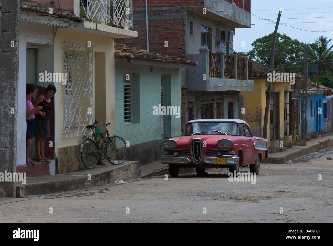 Street scene with classic car, Trinidad, Cuba Stock Photo - Alamy