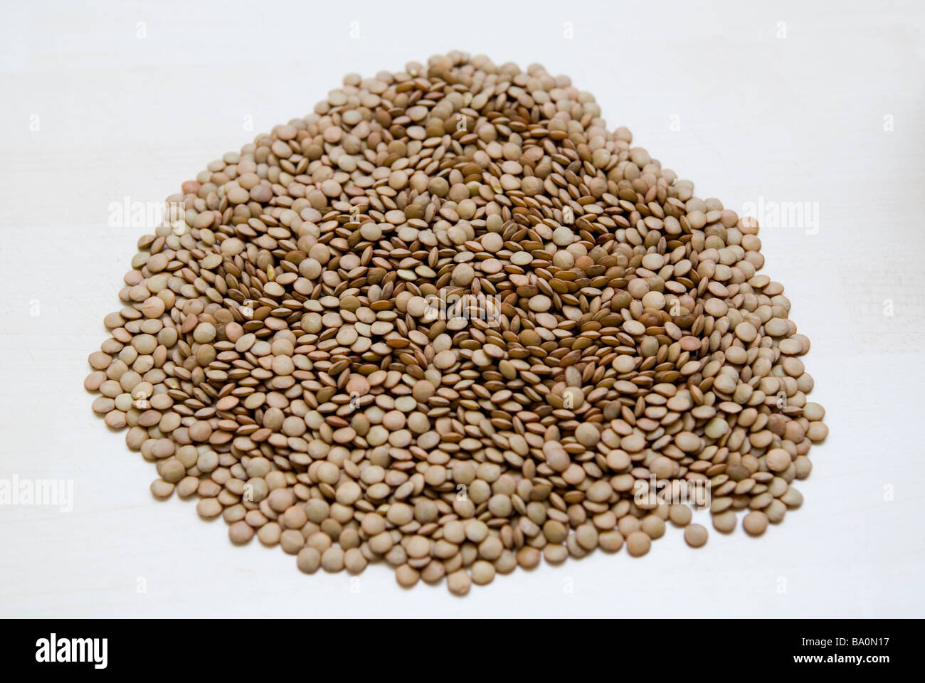 Lentil seeds hi-res stock photography and images - Alamy