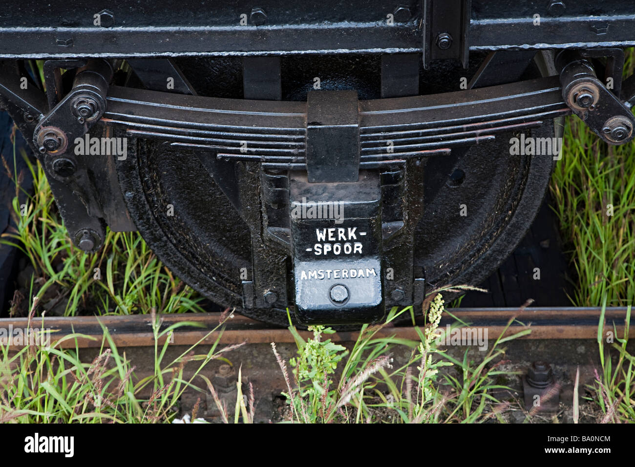 Leaf spring suspension hi-res stock photography and images - Alamy