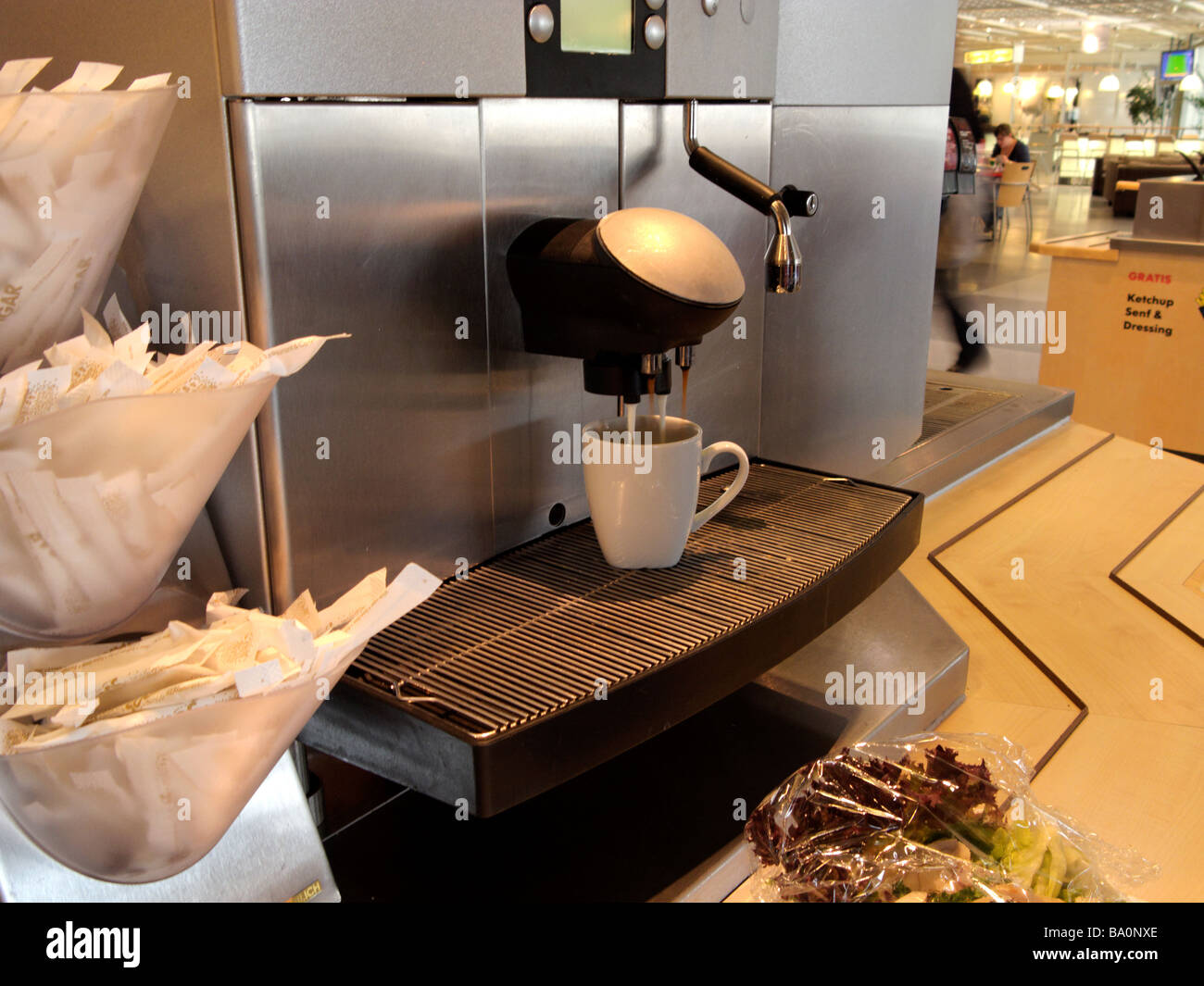 Automatic coffee machine hi-res stock photography and images - Alamy