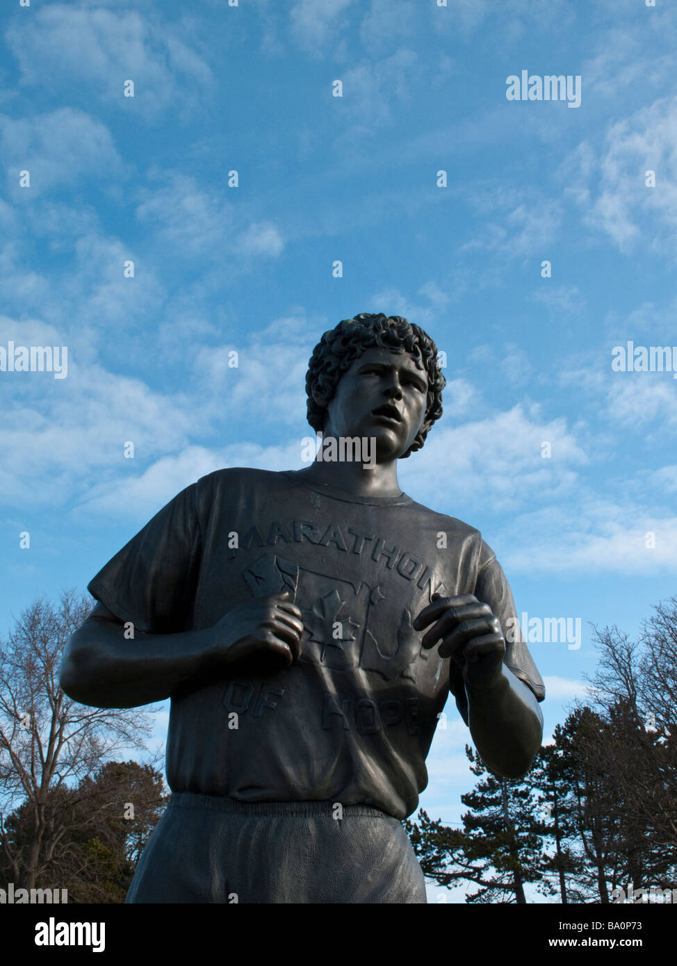 Terry fox statue hi-res stock photography and images - Alamy
