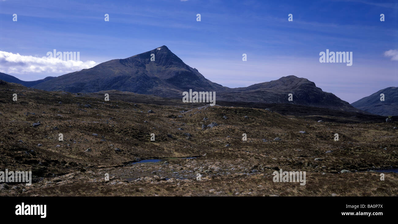 Kinlochewe highlands forest hi-res stock photography and images - Alamy