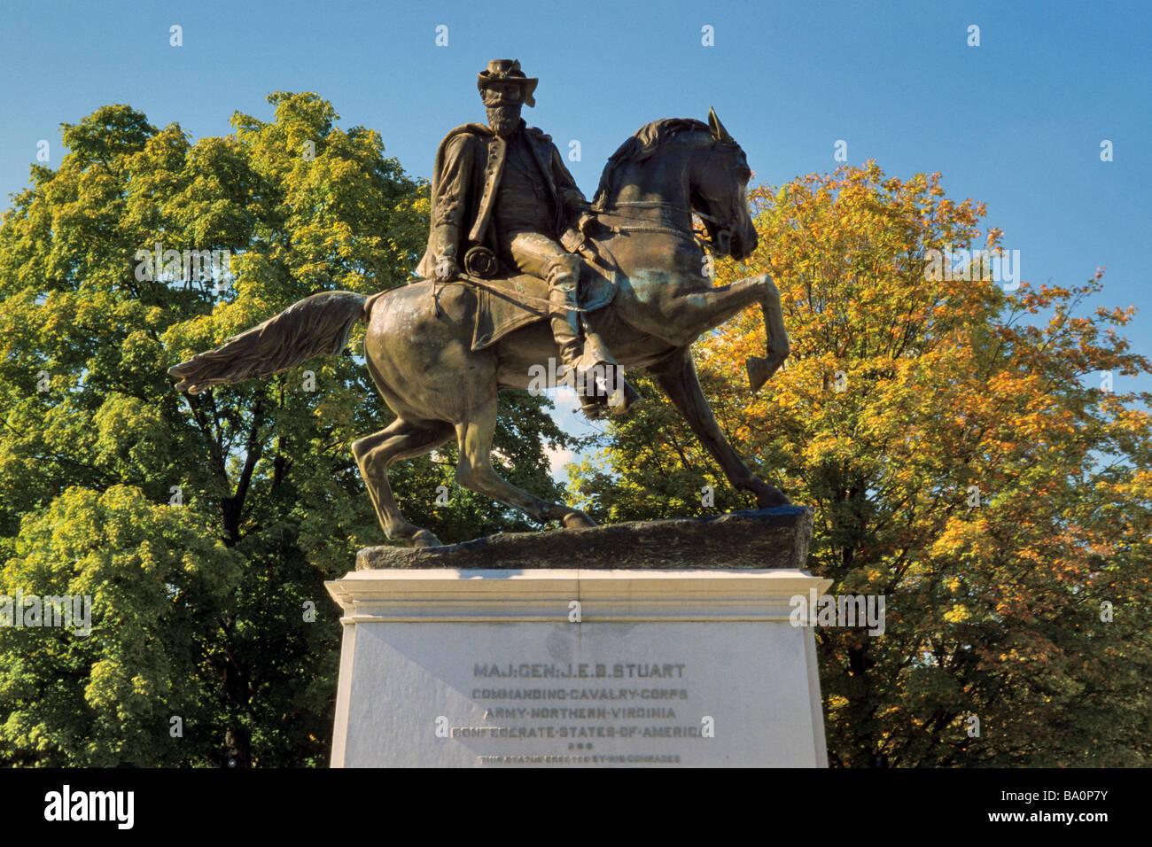 The j e b stuart monument hi-res stock photography and images - Alamy