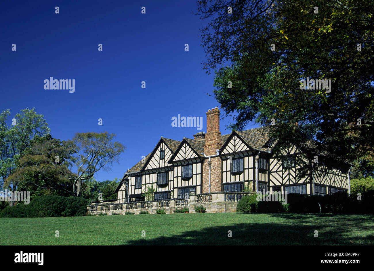 Agecroft hall hi-res stock photography and images - Alamy
