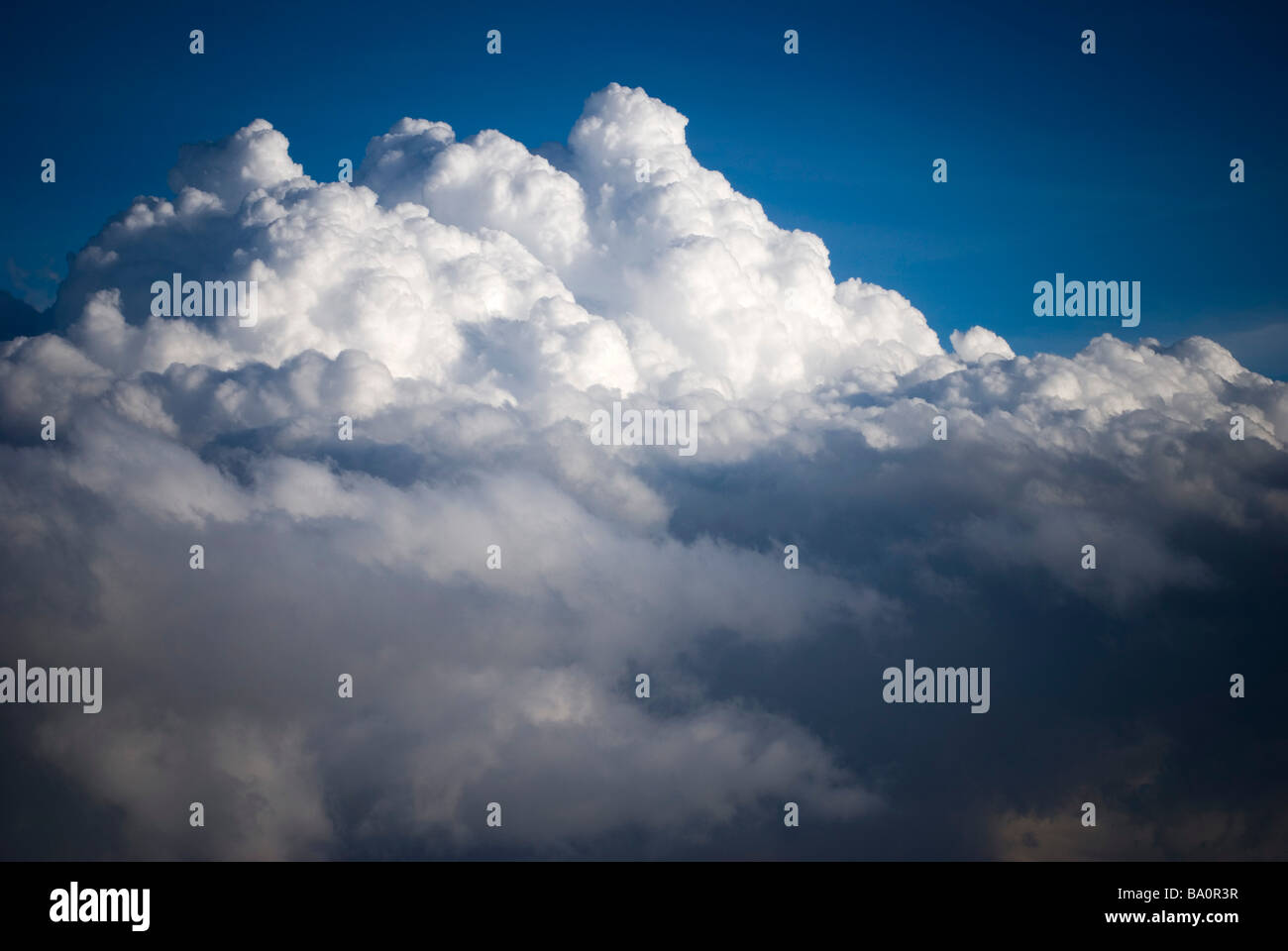 Altocumulus clouds dark stratus cloud hi-res stock photography and ...