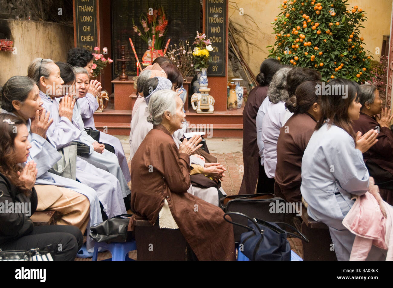 Daoism hi-res stock photography and images - Alamy