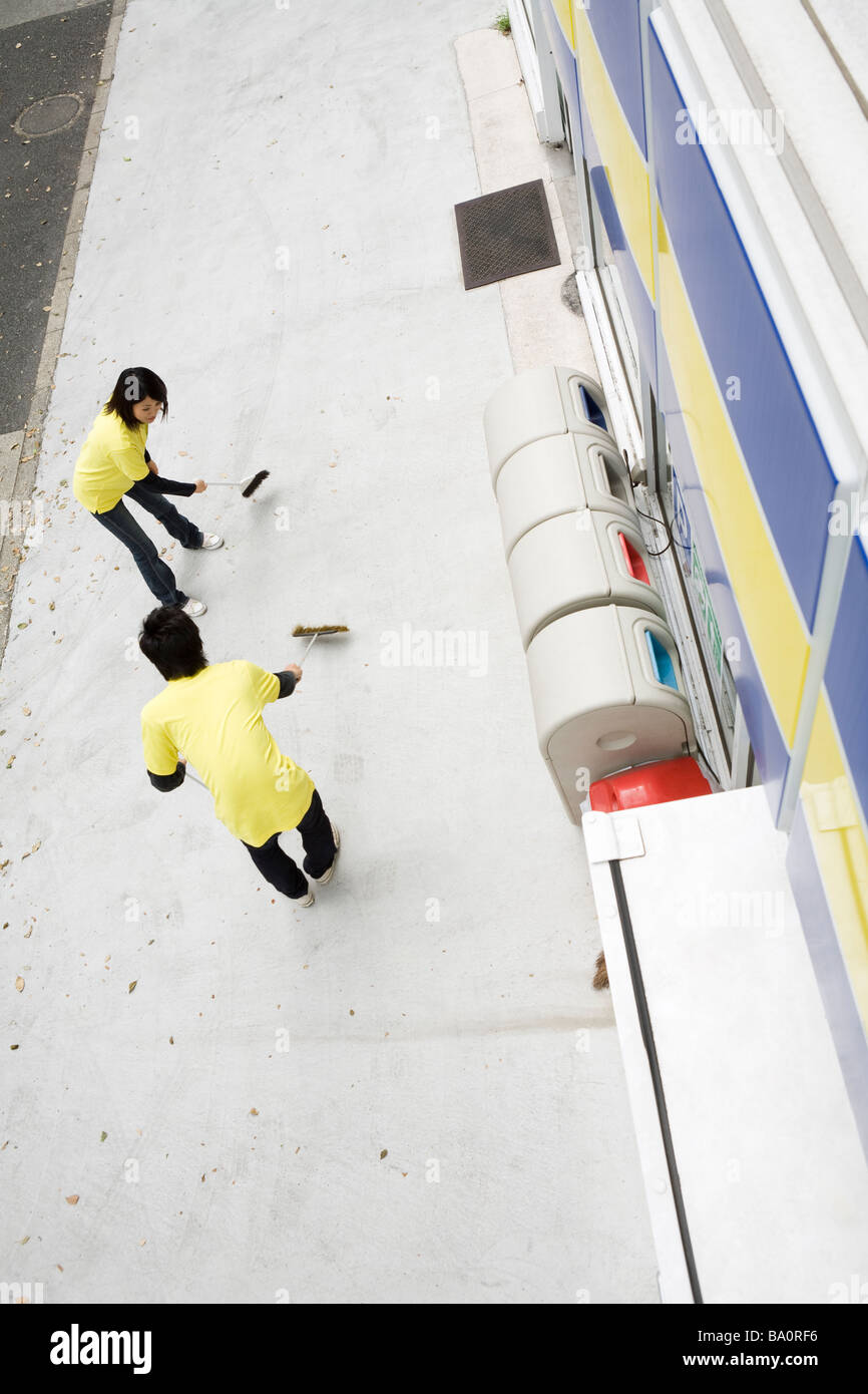 Convenience store entrance hi-res stock photography and images - Alamy
