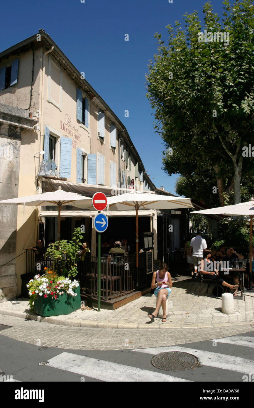 St remy de provence restaurant hi-res stock photography and images - Alamy