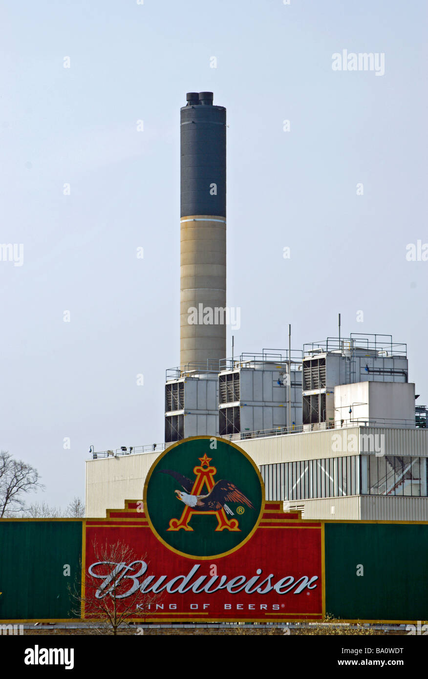 Budweiser logo hi-res stock photography and images - Alamy