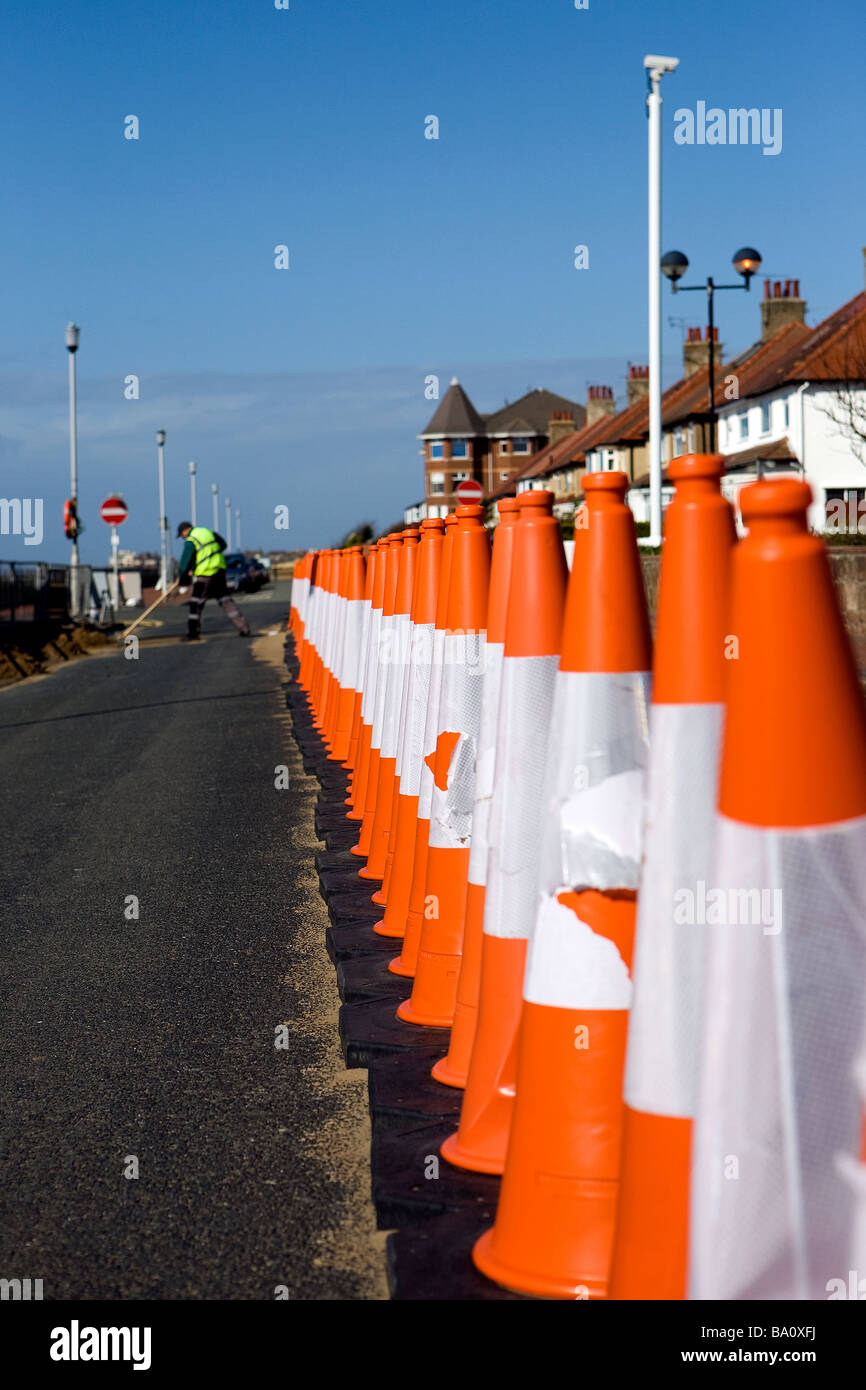Line of traffic cones hi-res stock photography and images - Alamy