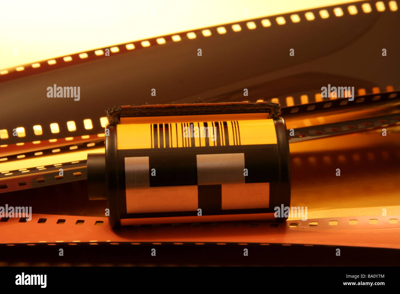 35mm roll of film Stock Photo - Alamy