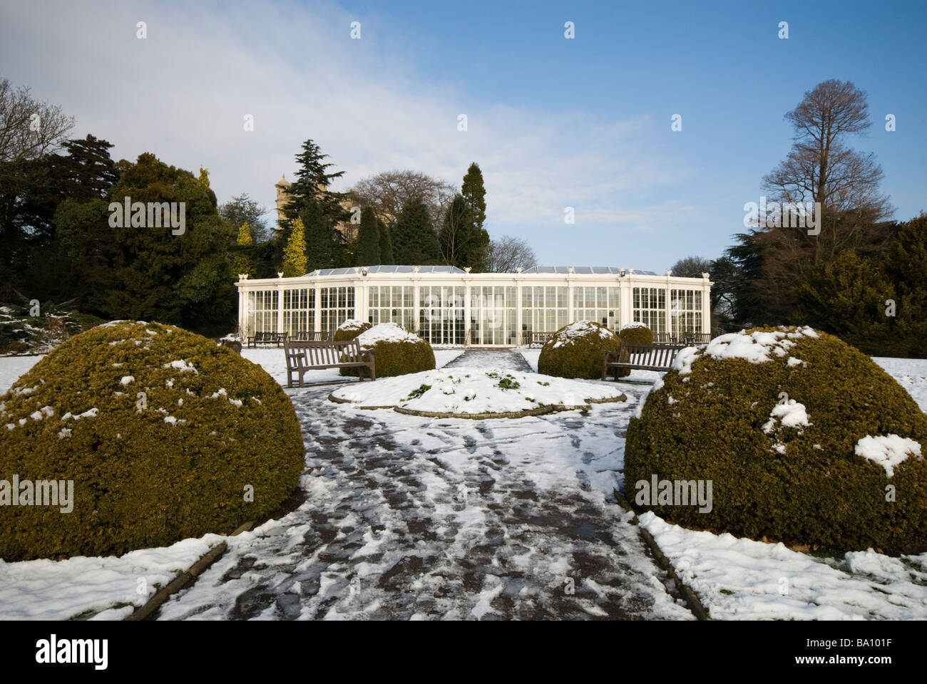 Wollaton Hall Nottingham Snow Stock Photos & Wollaton Hall Nottingham ...