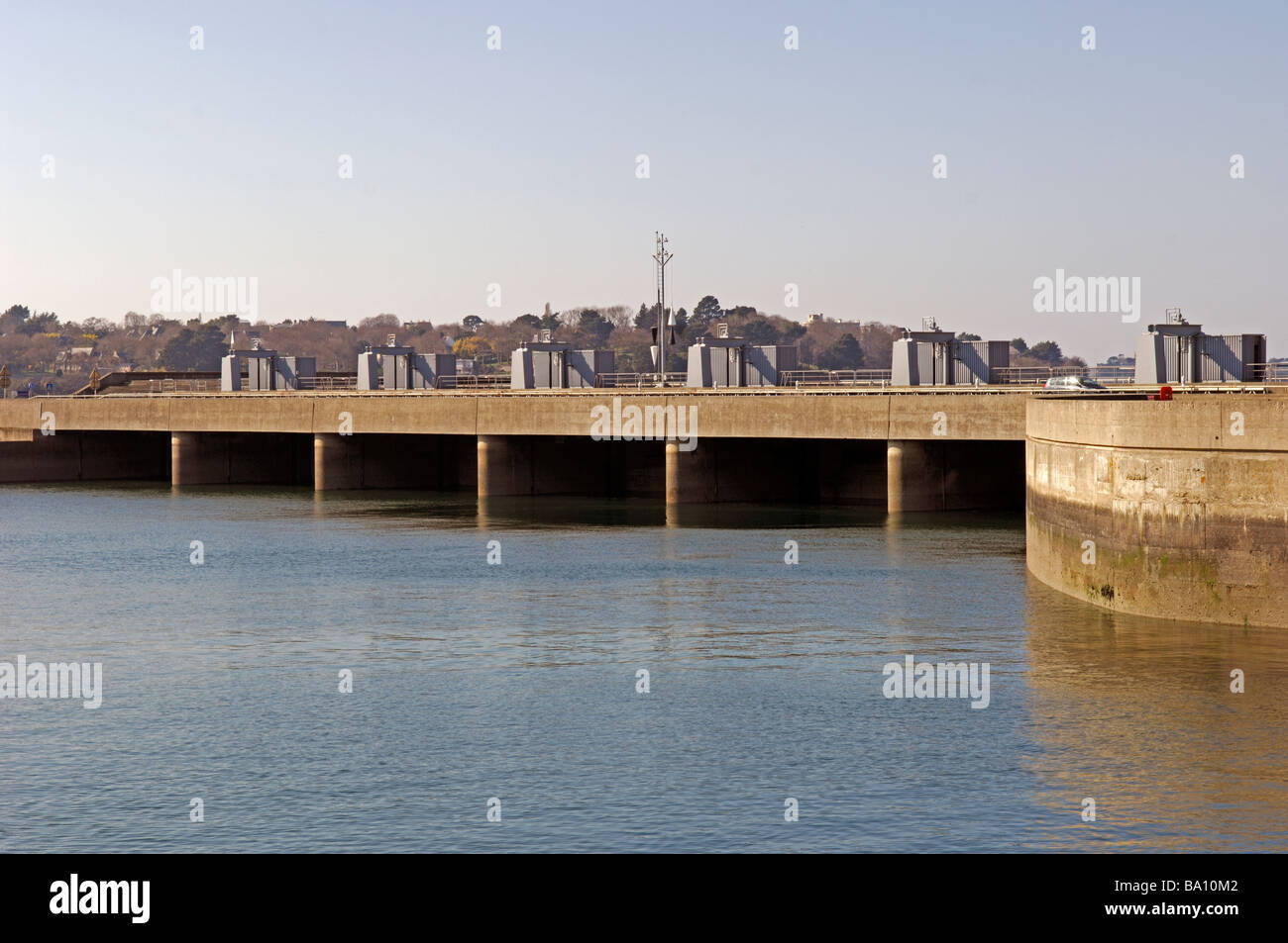 Tidal power station and the rance dam hi-res stock photography and ...