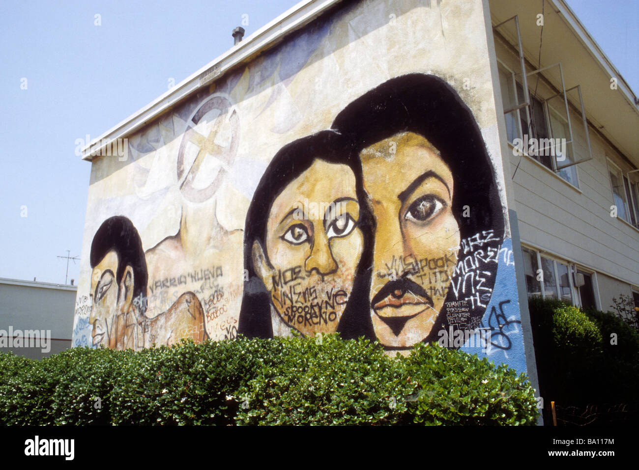 Los angeles mural artist hi-res stock photography and images - Alamy