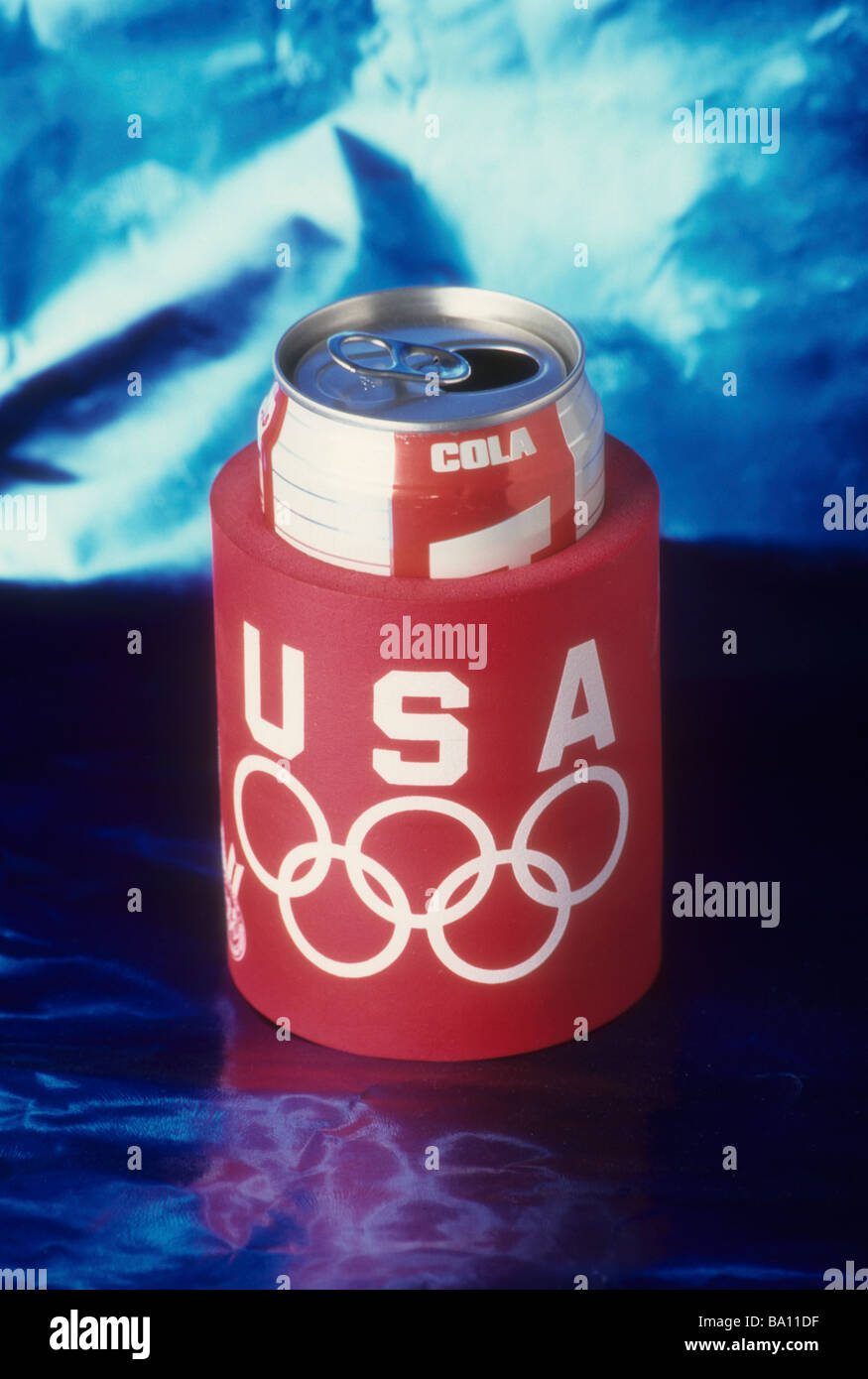 Soda can insulate holder drink beverage cold cool cola USA red olympic ...