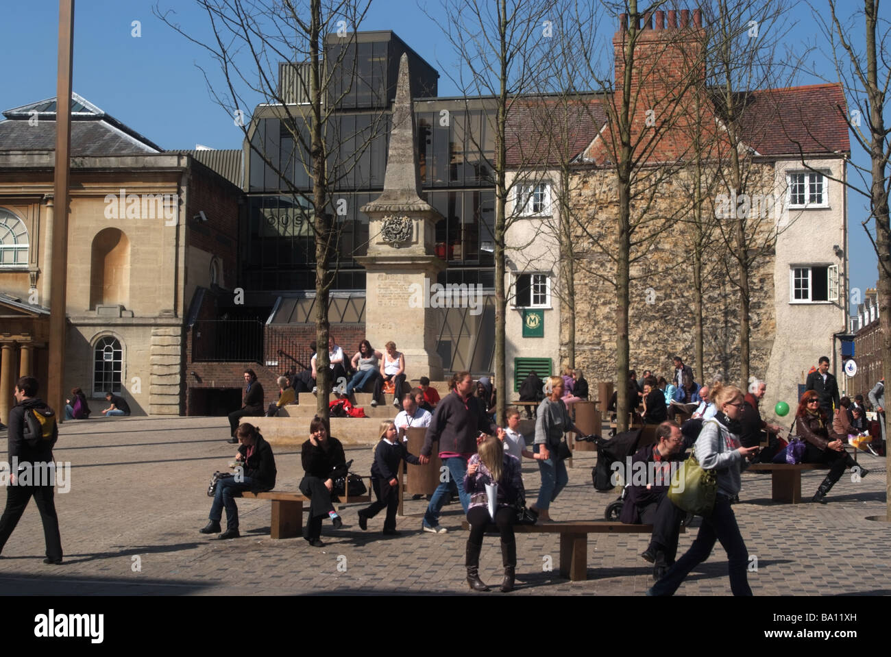 Bonn Square, Queen Street, Oxford, England, UK Stock Photo - Alamy