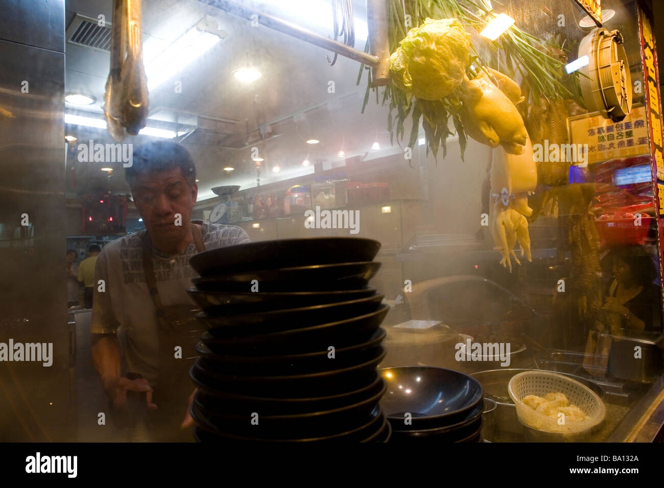 Chicken restaurant window hi-res stock photography and images - Alamy