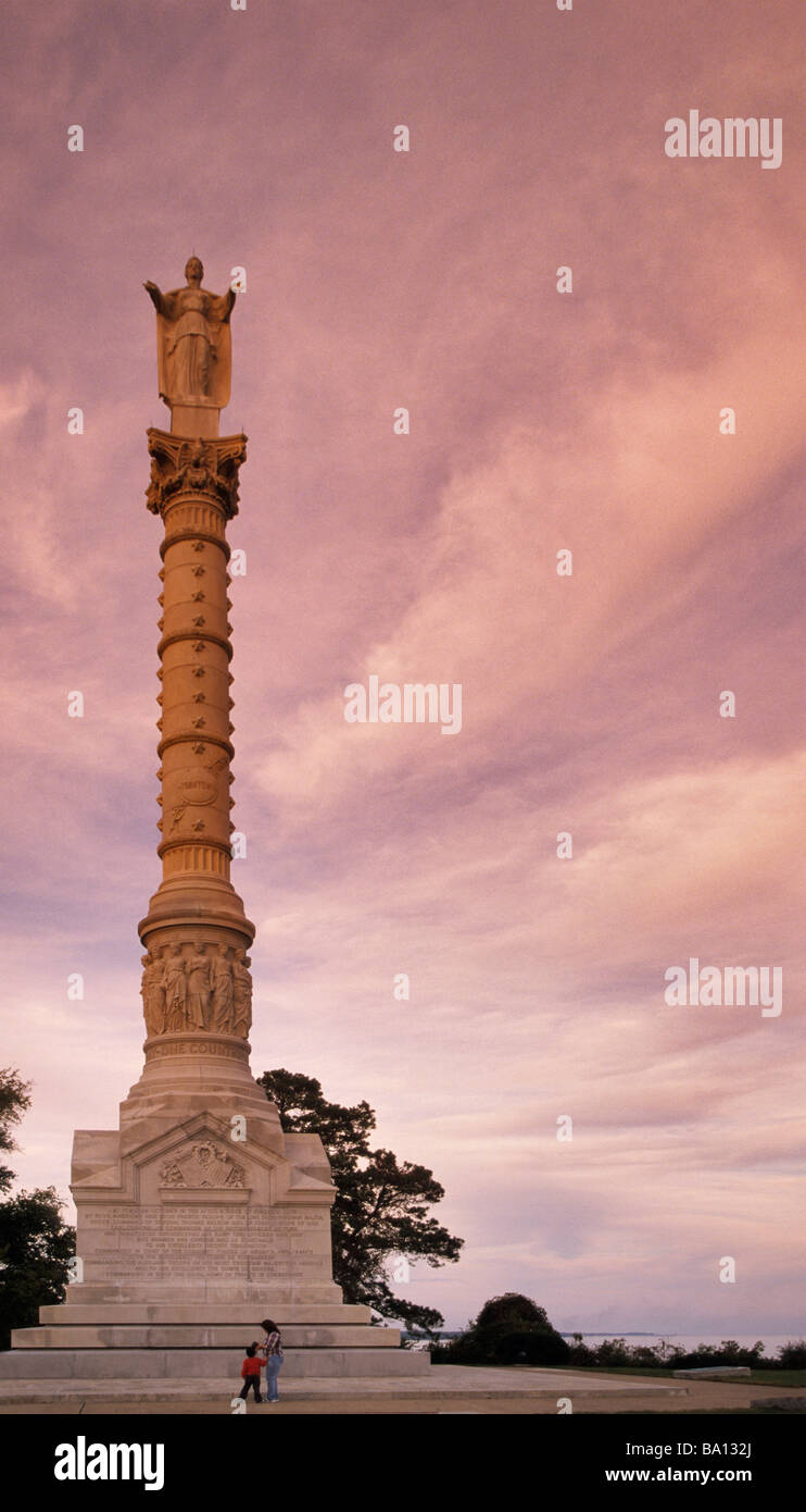 Victory Monument at dusk Yorktown Colonial National Historical Park ...