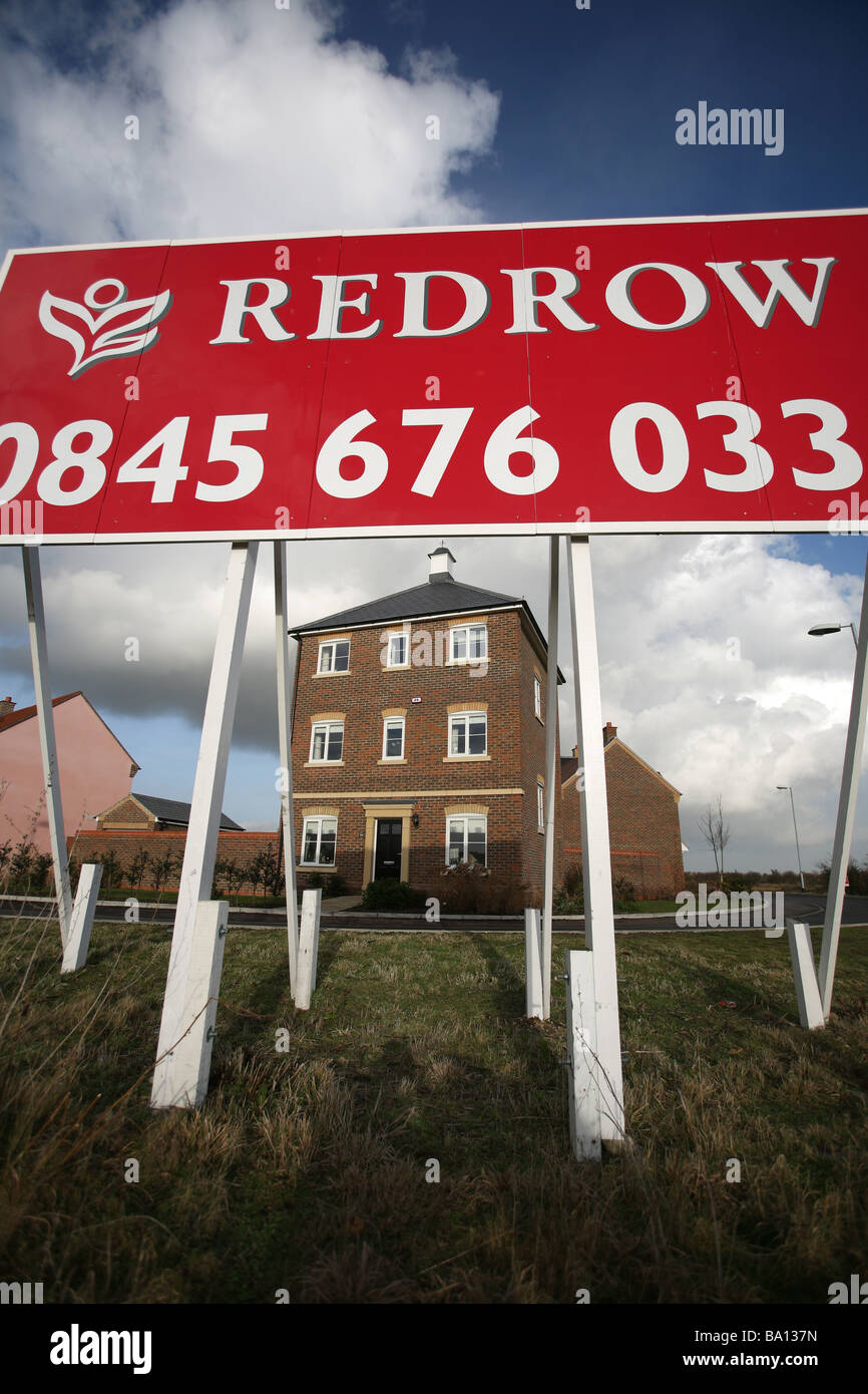 New build homes uk redrow hi-res stock photography and images - Alamy