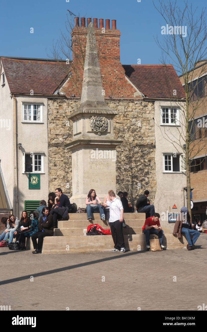 Bonn Square, Oxford, England, Monument Stock Photo - Alamy