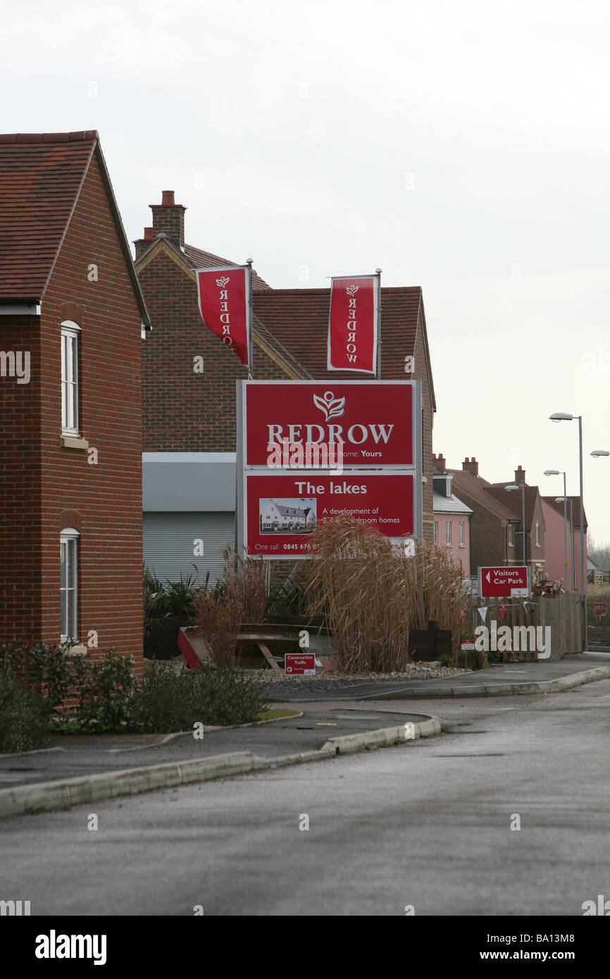 New build homes uk redrow hi-res stock photography and images - Alamy