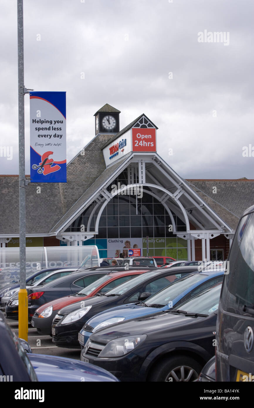 Tesco blackpool hi-res stock photography and images - Alamy