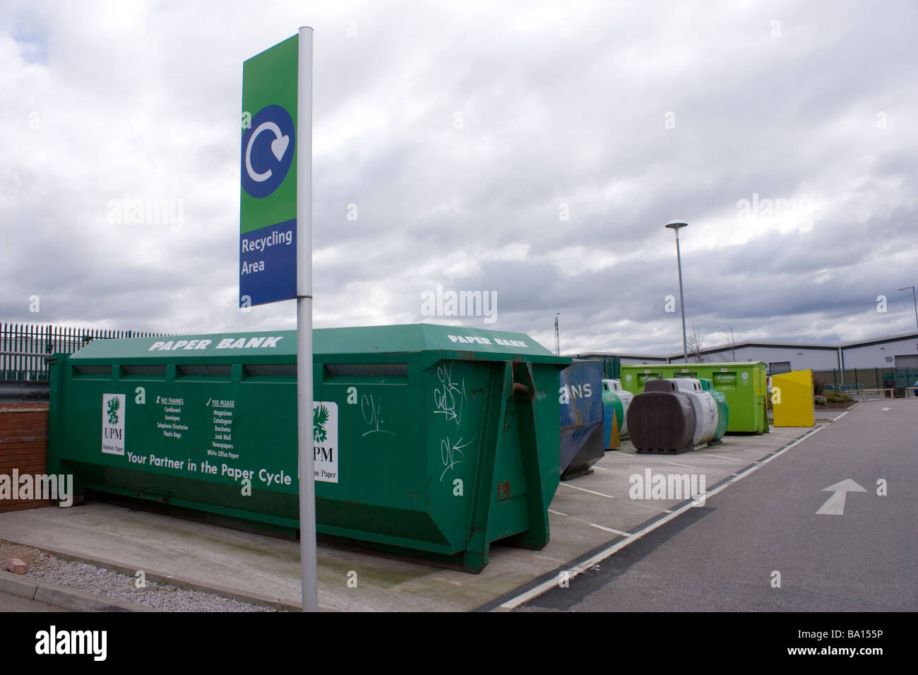 Recycling area hi-res stock photography and images - Alamy
