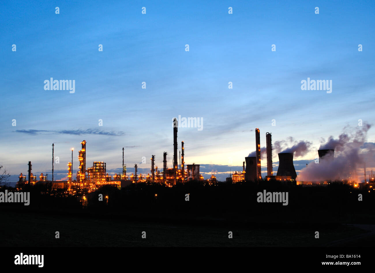 Smoke billows from oil hi-res stock photography and images - Alamy