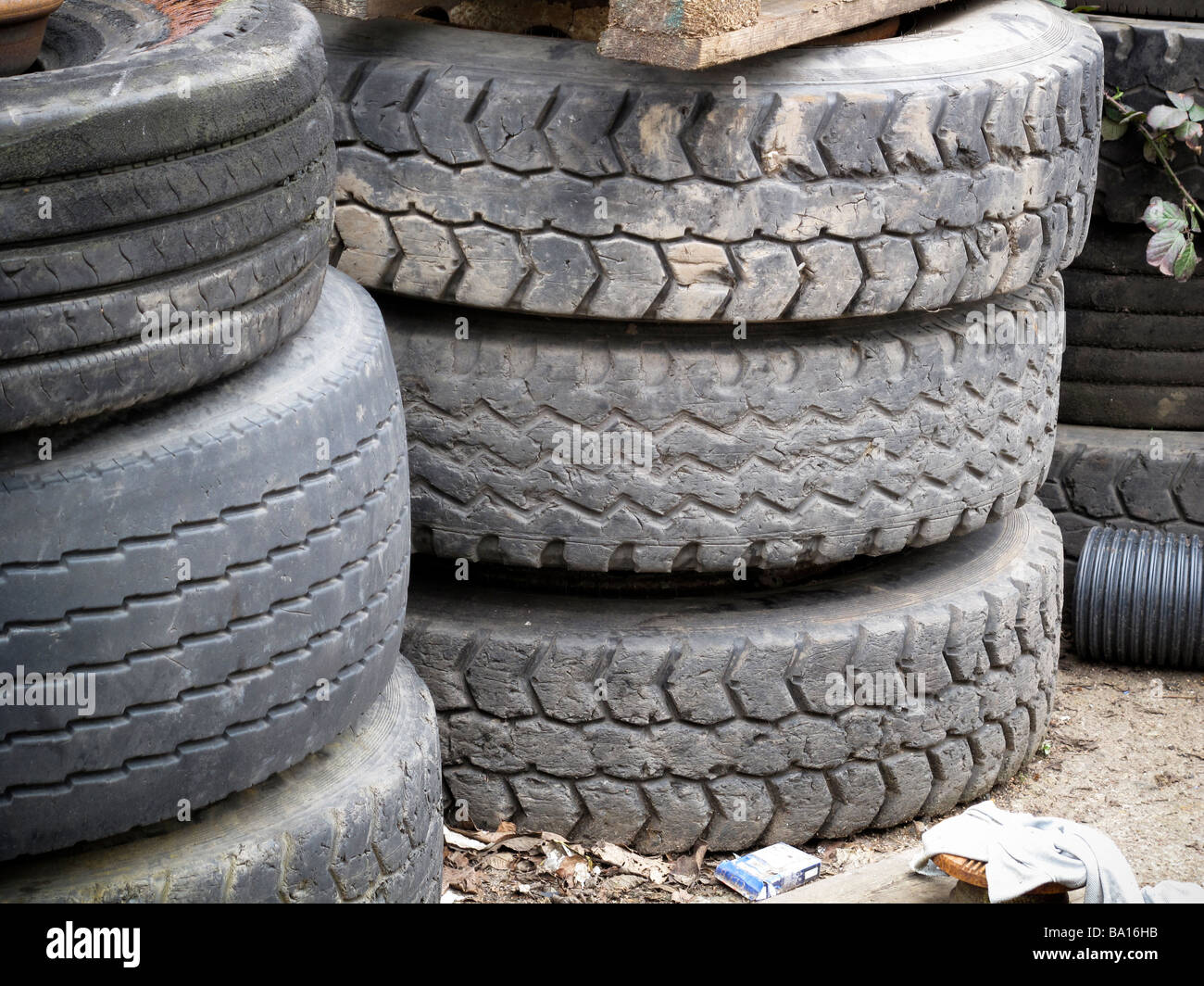 Discarded tyre hi-res stock photography and images - Alamy