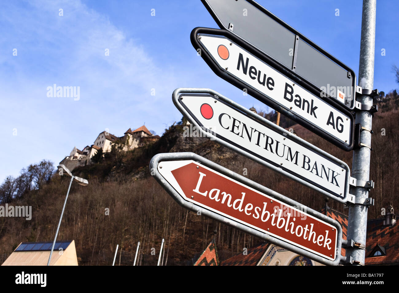 Banks logo High Resolution Stock Photography and Images - Alamy