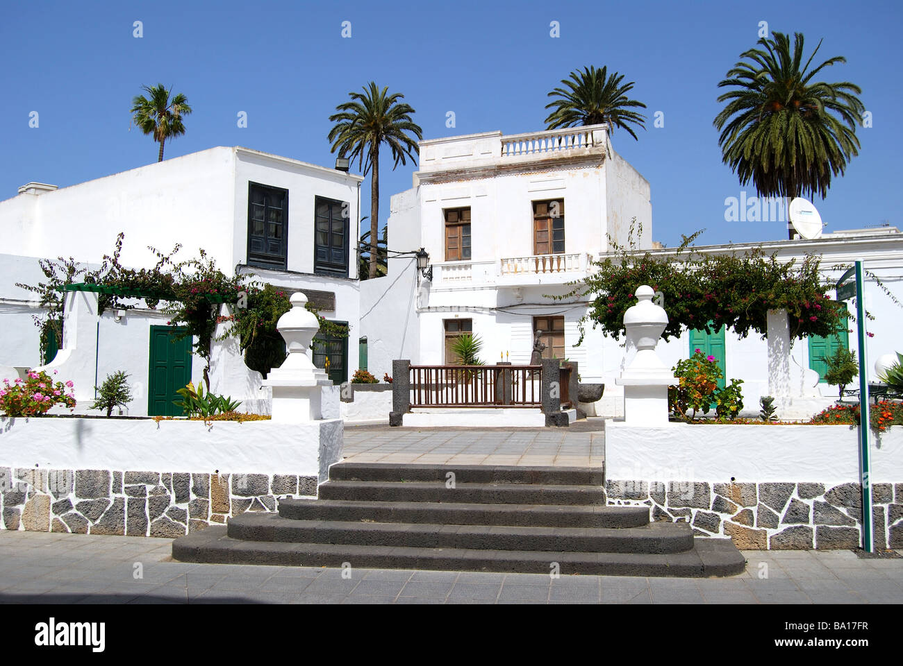 Hiera hi-res stock photography and images - Alamy