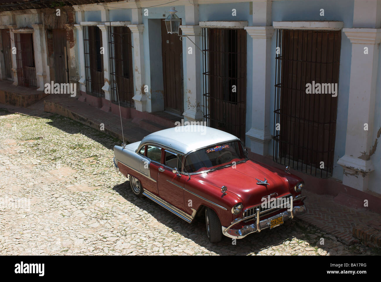 Street scene with classic car, Trinidad, Cuba Stock Photo - Alamy