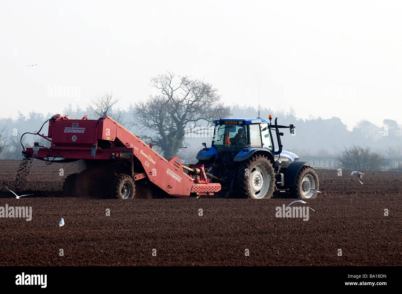 Destoning hi-res stock photography and images - Alamy
