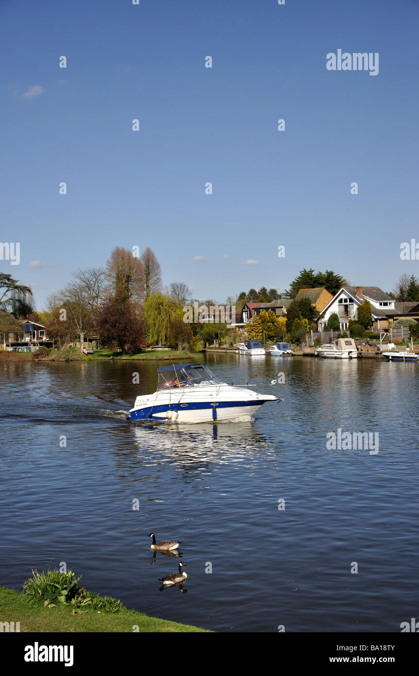 Thames old windsor hi-res stock photography and images - Alamy