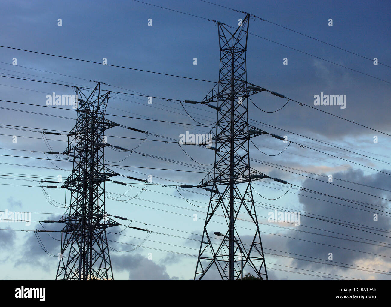 Electric Pylons At Night Stock Photos & Electric Pylons At Night Stock ...