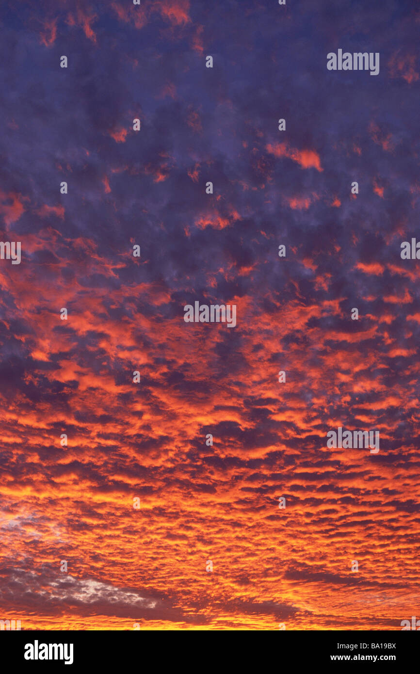 Lenticular altostratus clouds hi-res stock photography and images - Alamy