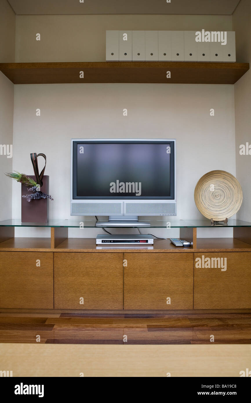 Lcd television hi-res stock photography and images - Alamy