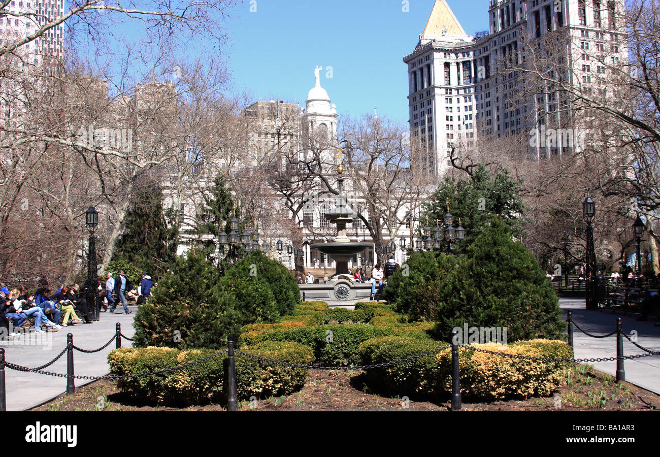 New york city hall park fountain hi-res stock photography and images ...