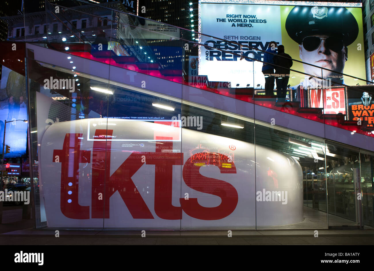 TKTS BOOTH TIMES SQUARE MIDTOWN MANHATTAN NEW YORK USA Stock Photo - Alamy