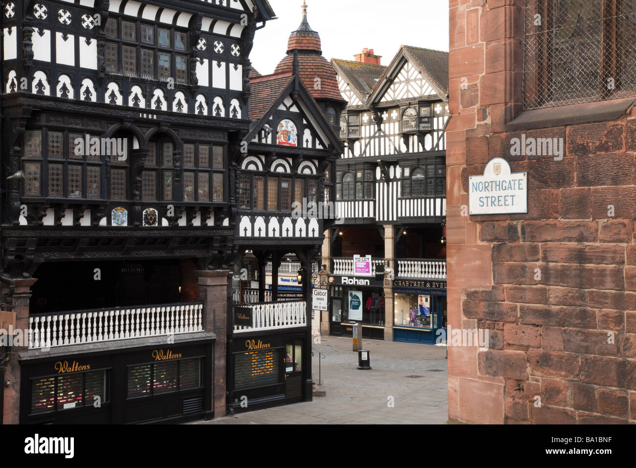 Northgate street chester rows hi-res stock photography and images - Alamy