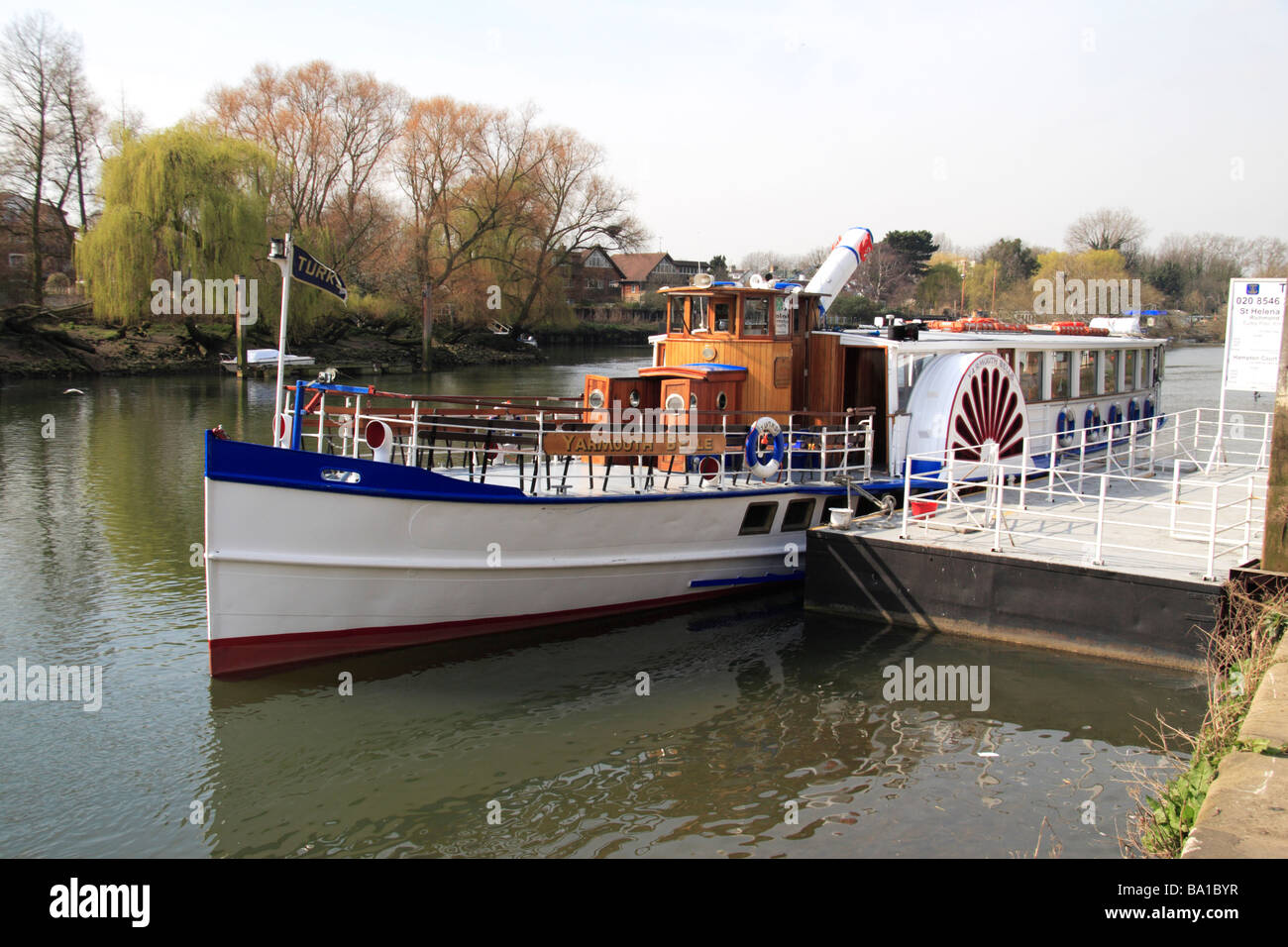 Thames paddle steamer boat hi-res stock photography and images - Alamy