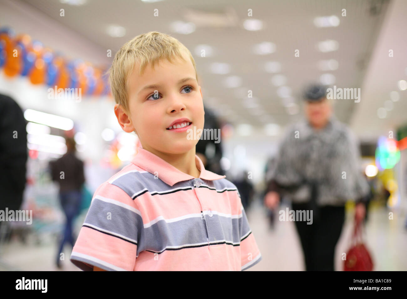 face child in shop Stock Photo - Alamy