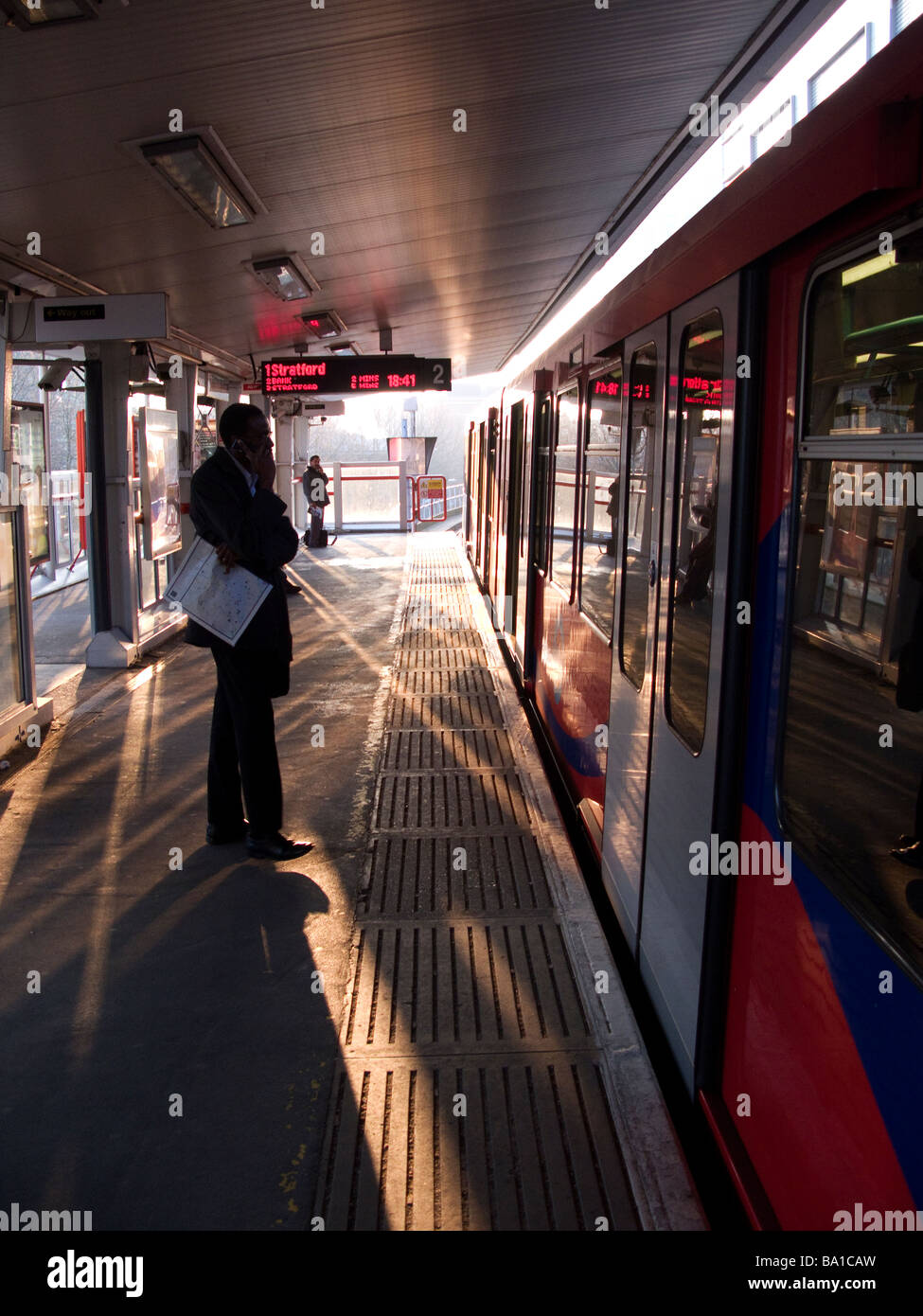 Dlr platform hi-res stock photography and images - Alamy