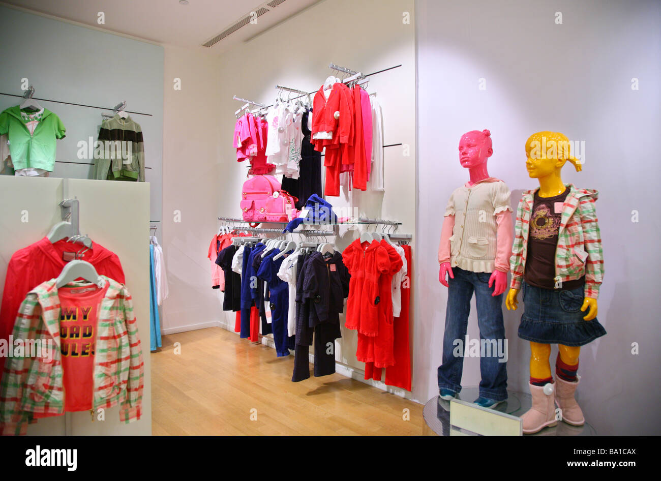 Childrens clothing display mannequin hi-res stock photography and ...