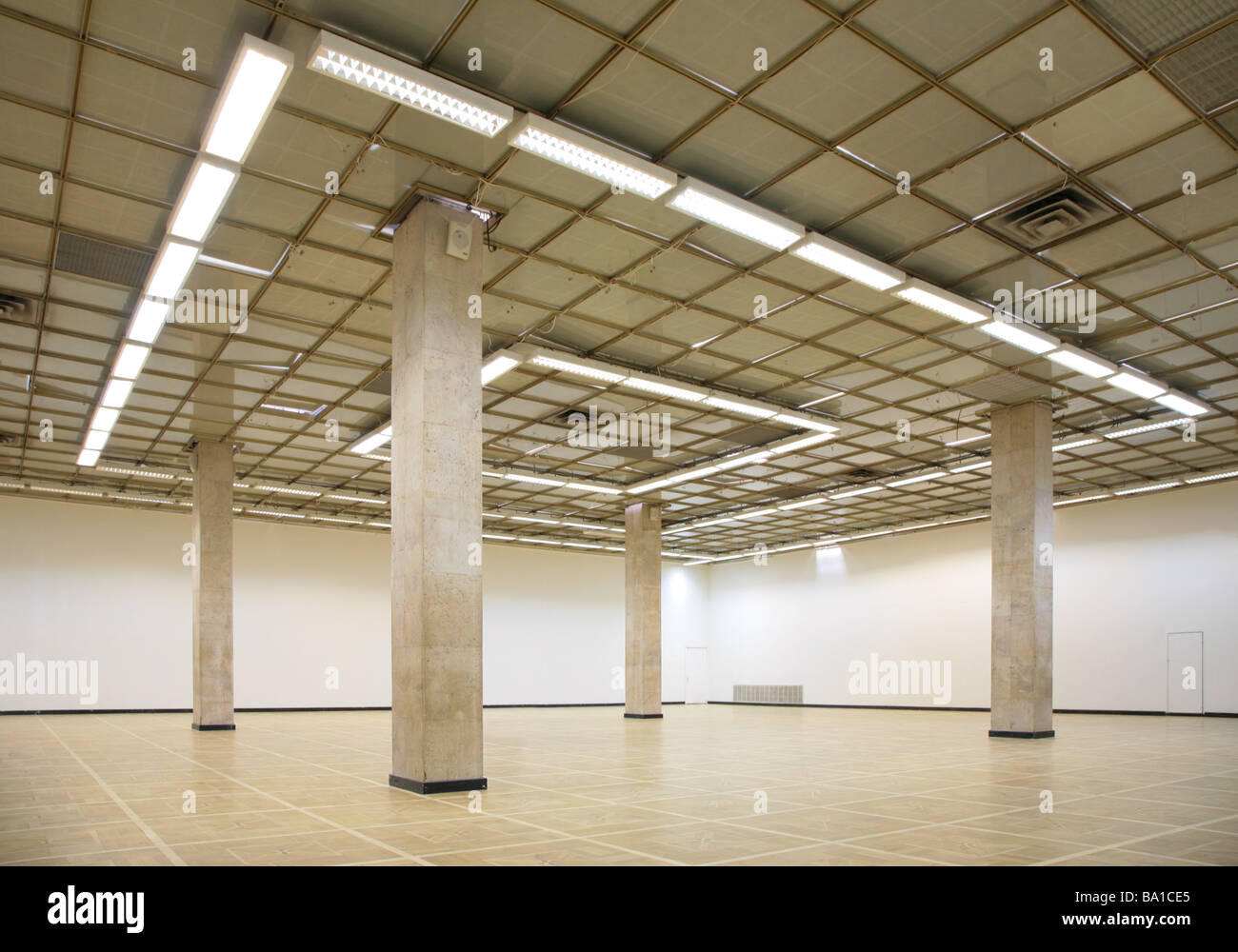 Hall of columns hi-res stock photography and images - Alamy