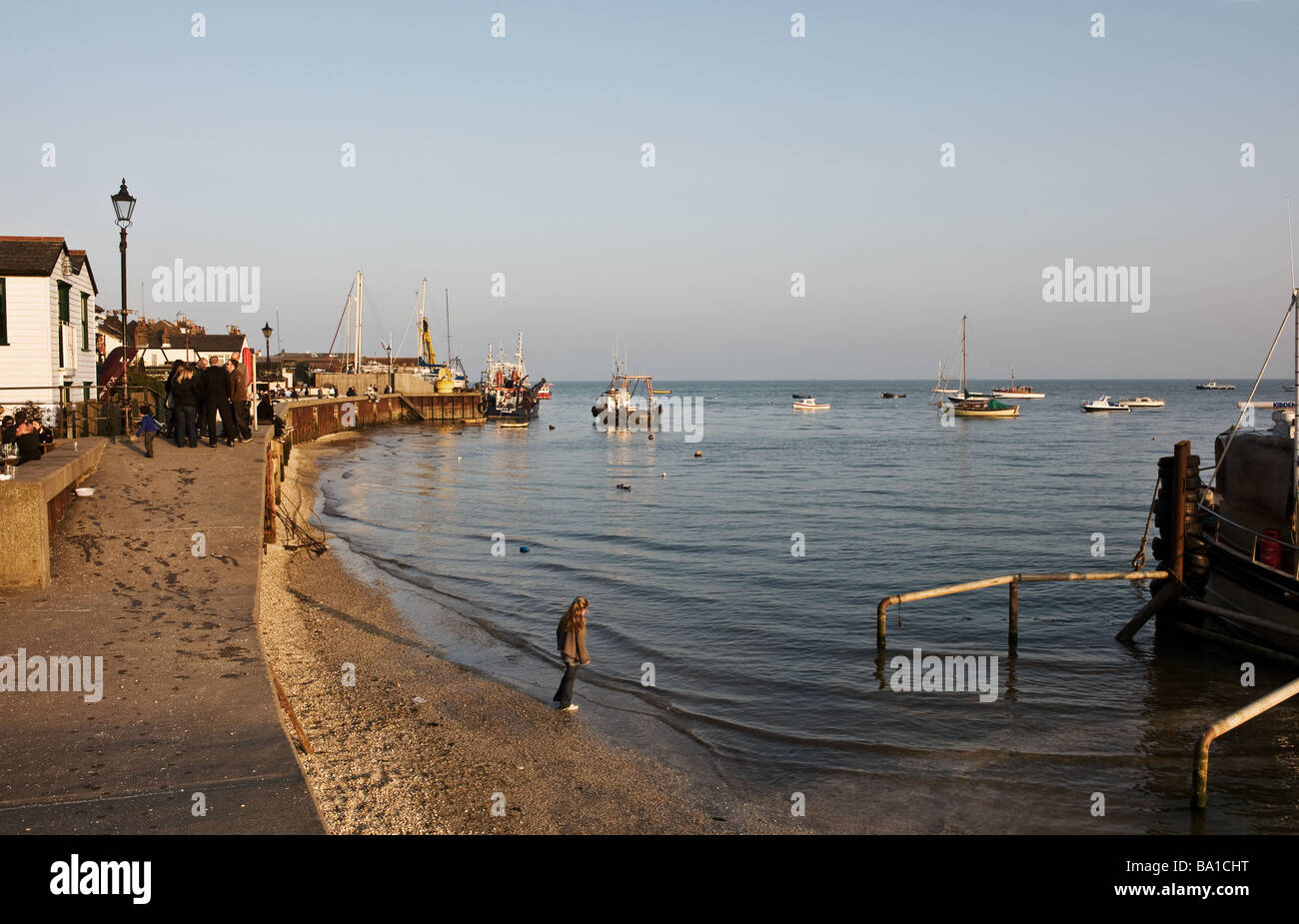 Leigh on sea essex houses hi-res stock photography and images - Alamy