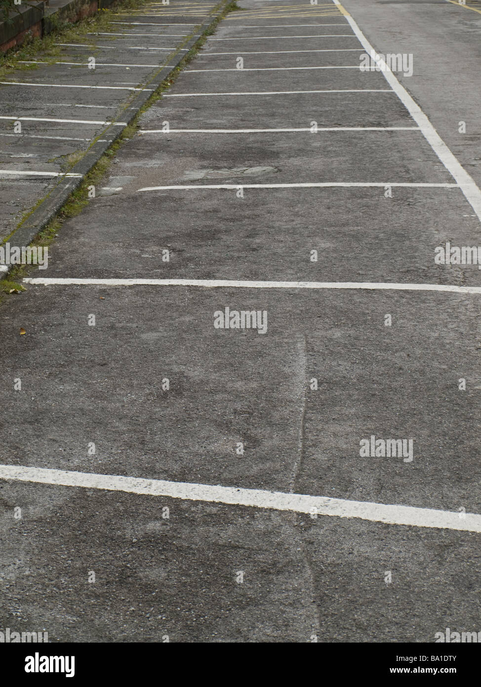 Parking lot bay bays hi-res stock photography and images - Alamy