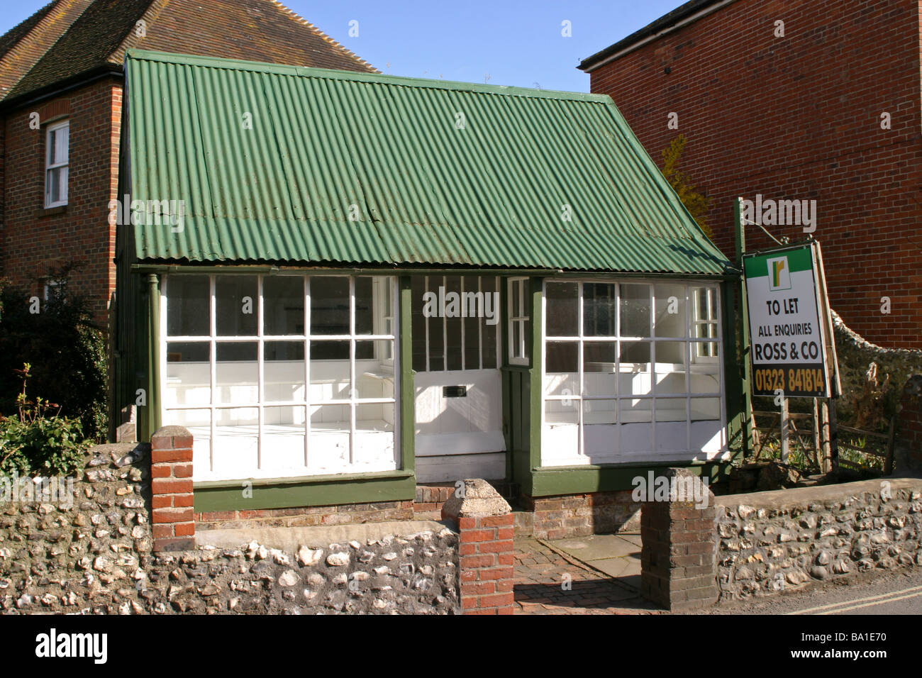 Empty Shop For Rent High Resolution Stock Photography and Images - Alamy